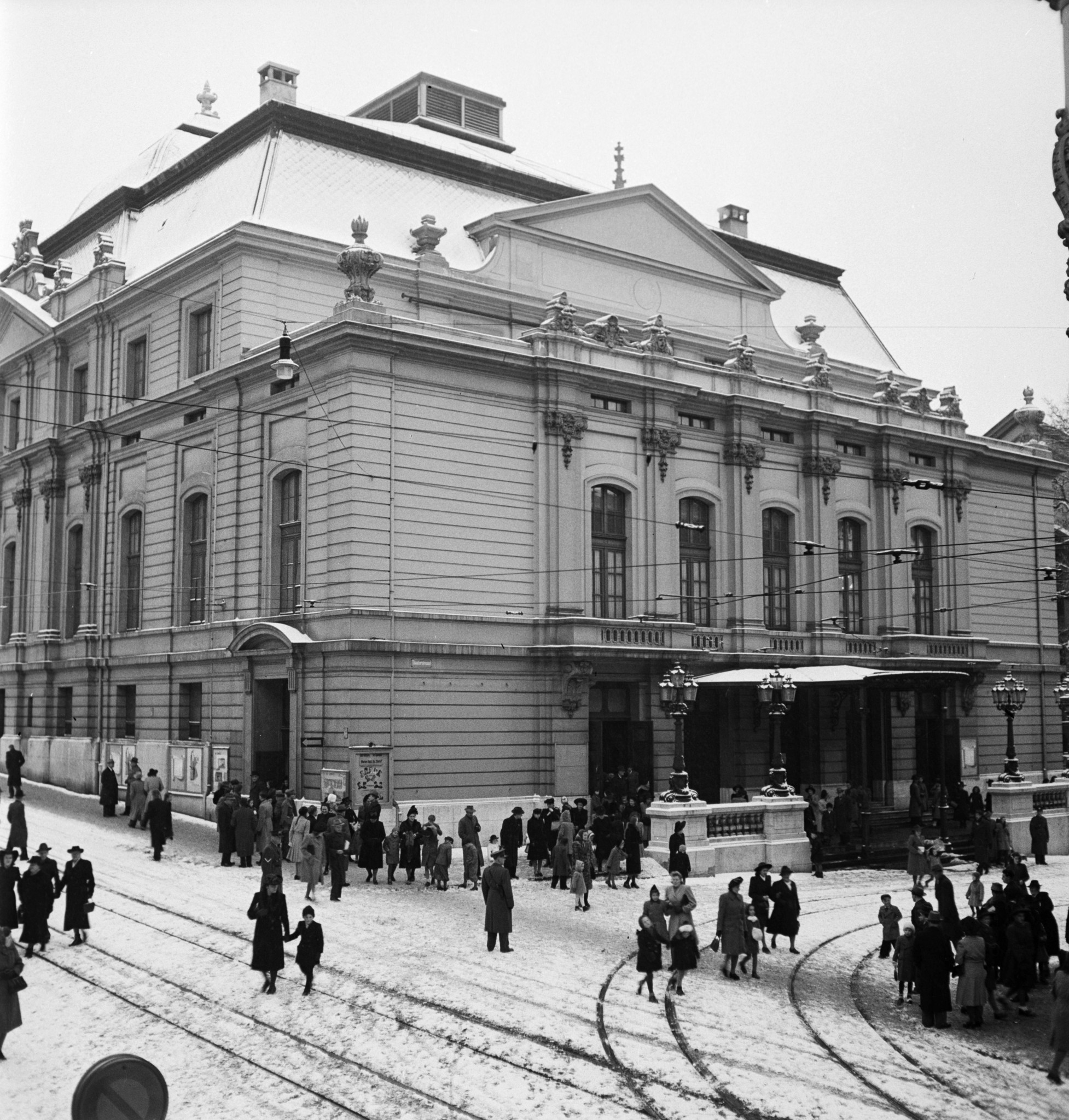Theater Basel: Neubau auf Theaterplatz trotz Widerstand