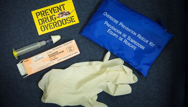 Des kits d'antidote contre l'héroïne pour la police new-yorkaise | 24 ...