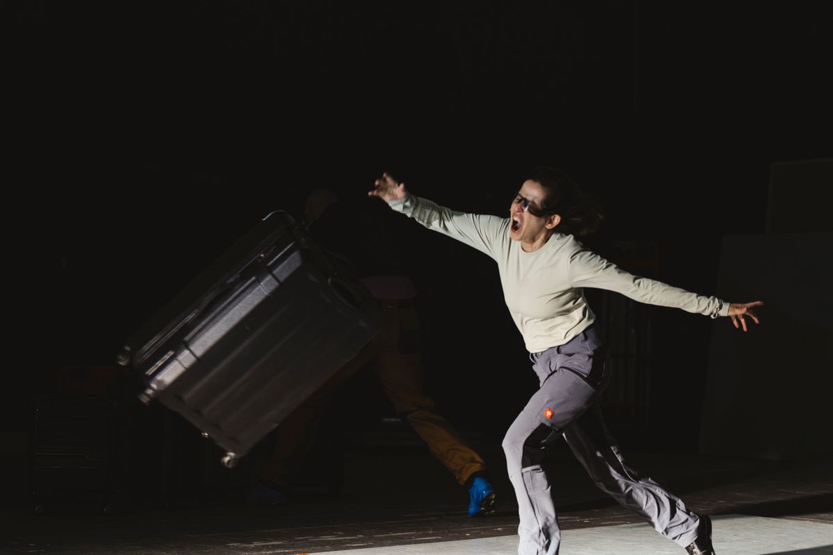 Schauspielhaus Pfauen Zürich, Rezension: Giesche «Moise und die Welt ...