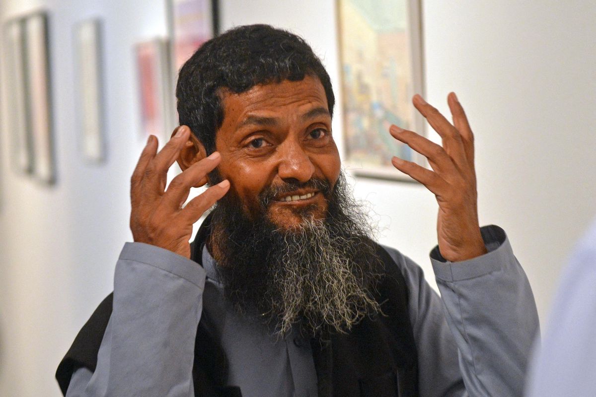 Ahmed Rabbani: Détenu 20 ans à Guantanamo, un artiste expose ses œuvres ...