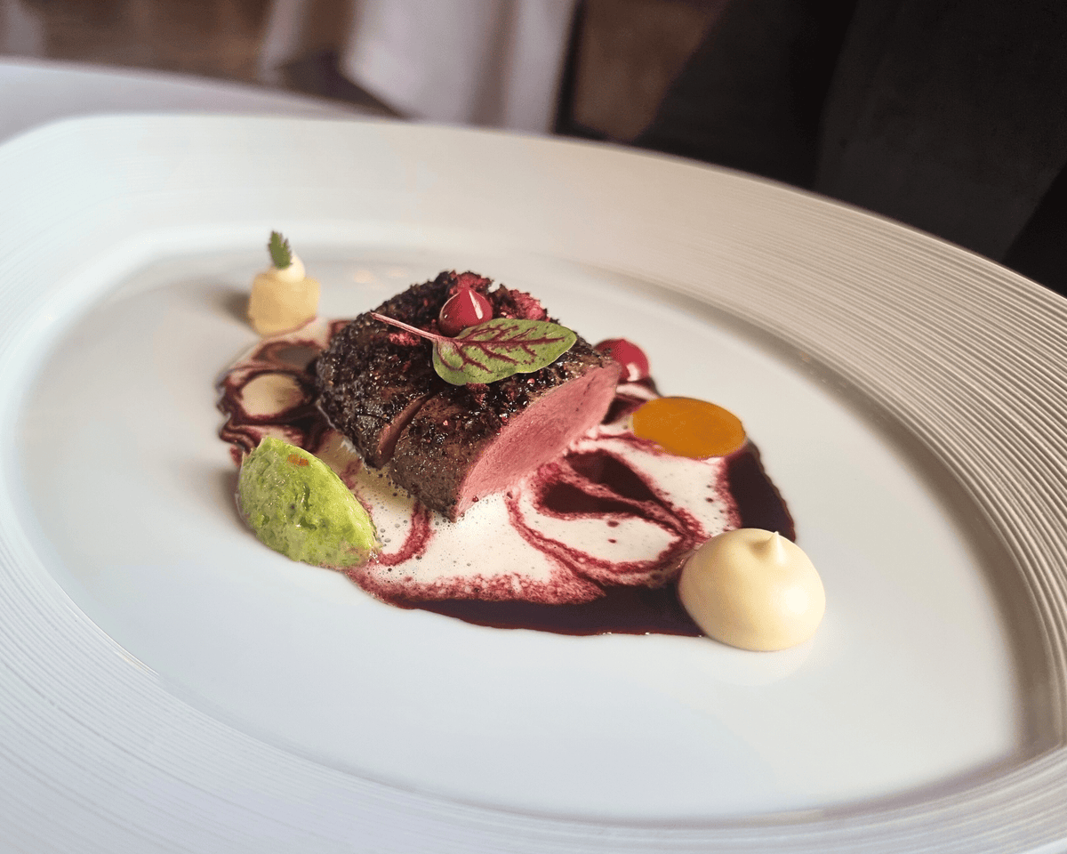 Einkehren im Cheval Blanc in Basel: Zu Besuch im besten Restaurant der ...