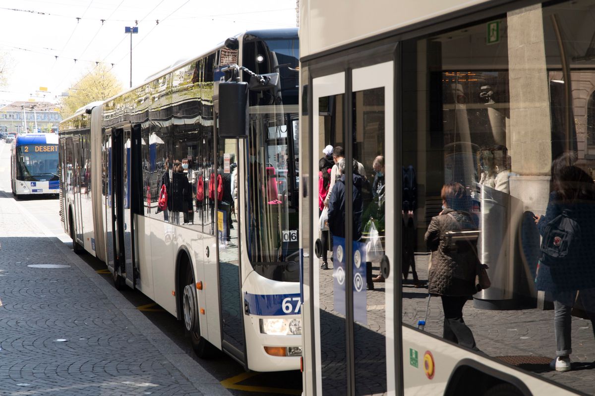 Intervention de sécurité à Pully: Une fausse alarme feu bloque les bus TL | 24 heures