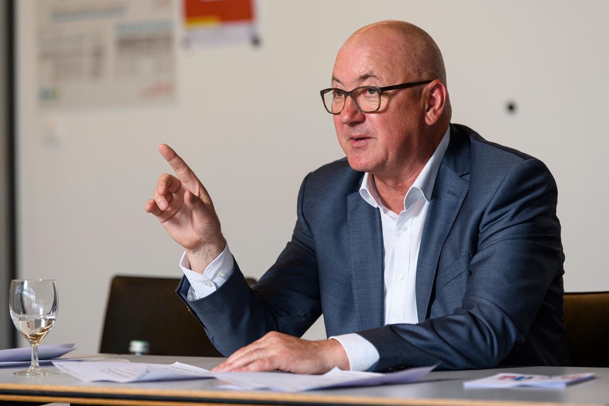 Neue Klimastrategie in Baselland: Für den Holzbau krempelt Isaac Reber ...