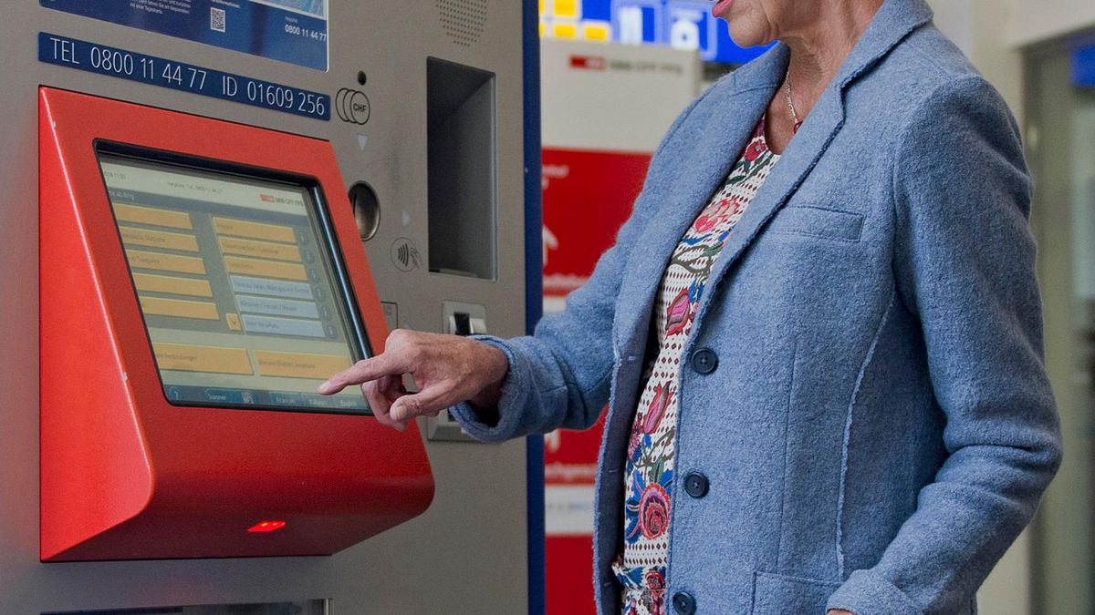 Berne – Un employé des CFF manipulait les automates à billets - Le Matin