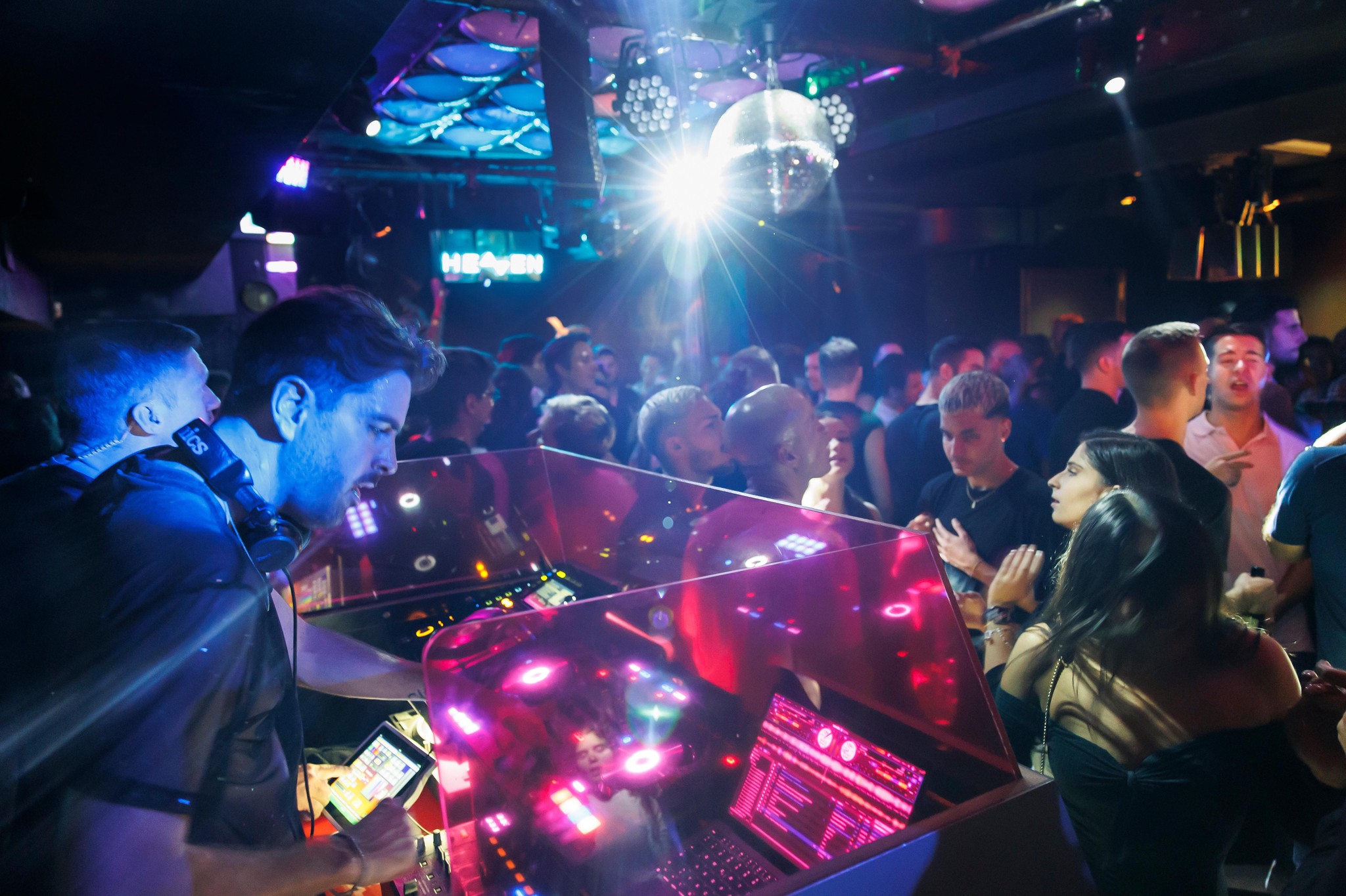 Heaven, Zukunft, Kauz & co: Die besten Clubs in Zürich - ein Guide für jedes Party-Wochenende ...