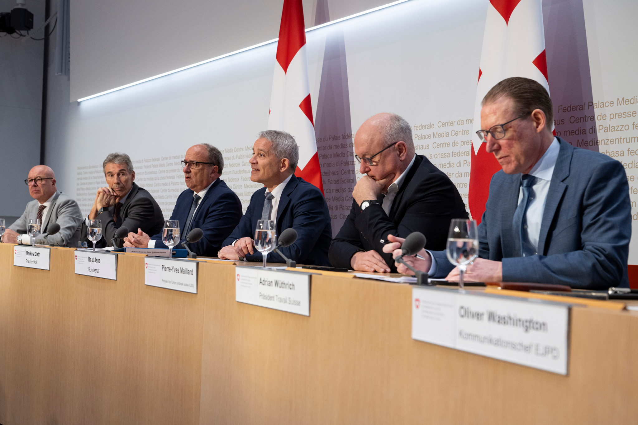 Immigration: Beat Jans alerte sur les risques du texte UDC