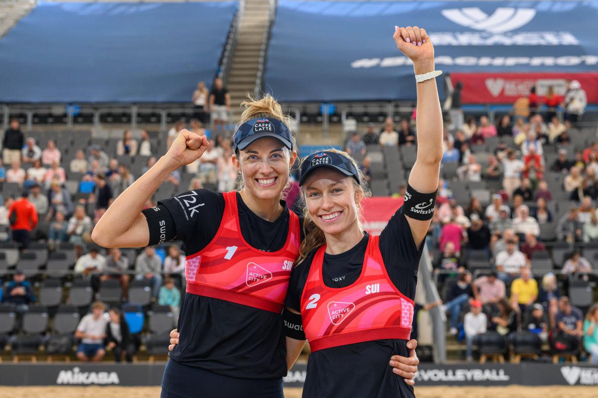 Beachvolleyball: Tanja Hüberli/Nina Brunner siegen in Hamburg | Tages ...