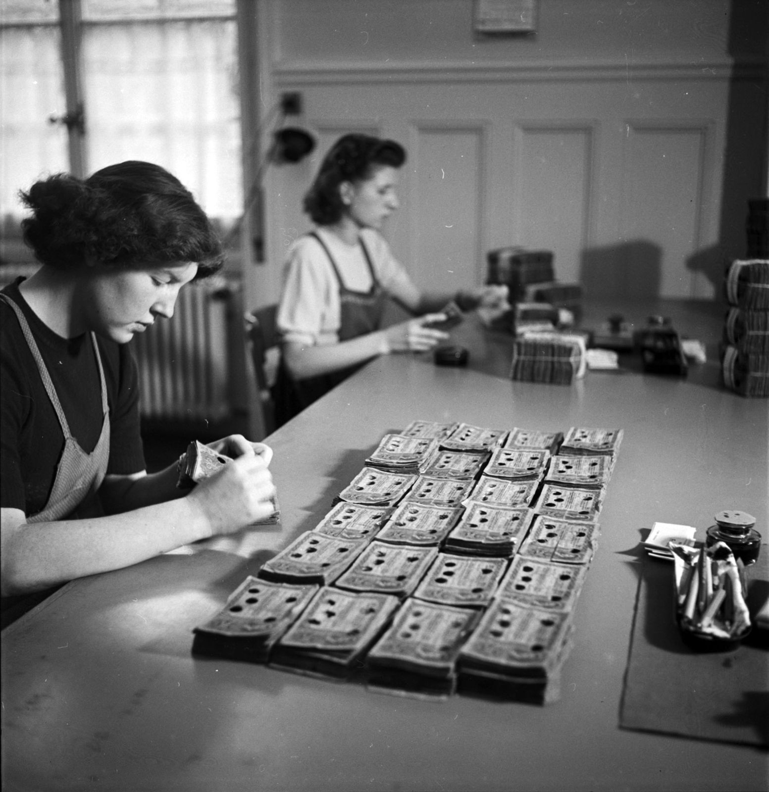Foto-Adventskalender 2023, Tag 11: Es geht um Geld | Der Bund