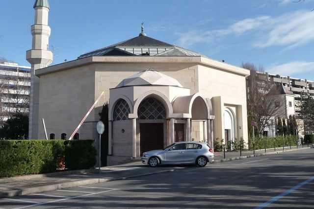 Ferney-Voltaire (F): Perquisitions aux domiciles français d'imams de la ...