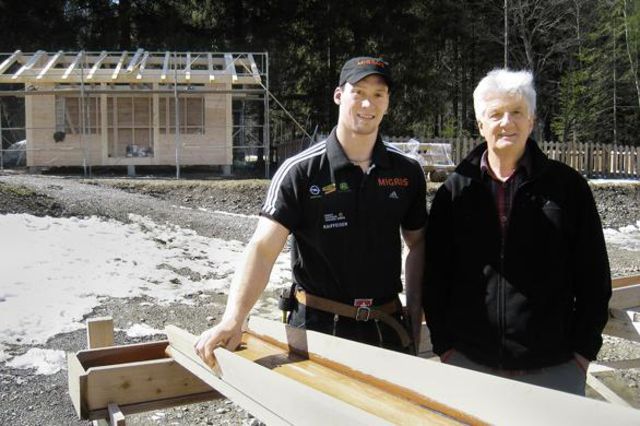 Kilian Wenger baut sein erstes Haus im Diemtigtal | Berner Zeitung