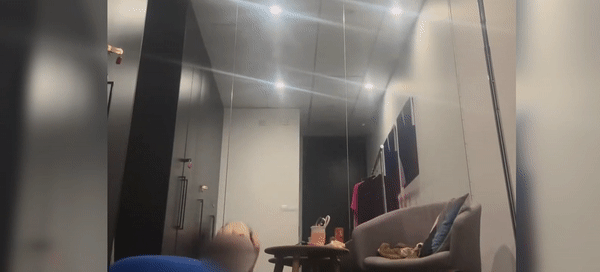 Zuschauer zweifeln: Wusste die Moderatorin nicht, dass sie nackt gefilmt wird? - L'essentiel