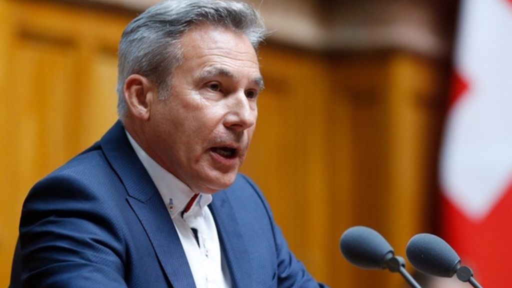 Suisse: Adrian Amstutz quitte la présidence de l'UDC - Le Matin