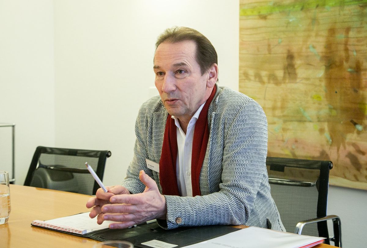 Konflikt spitzt sich zu: Basler Privatspitäler prüfen Klage gegen den ...