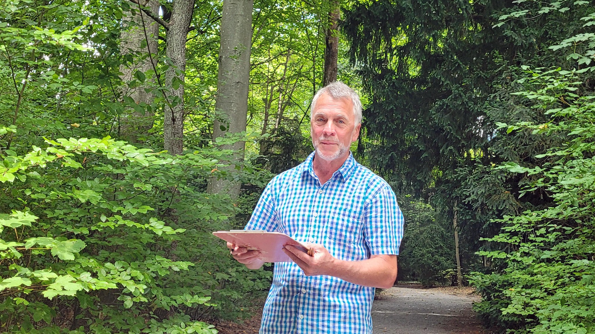 Experiment in Thun : Bruno Käufeler hört genau hin | Der Bund