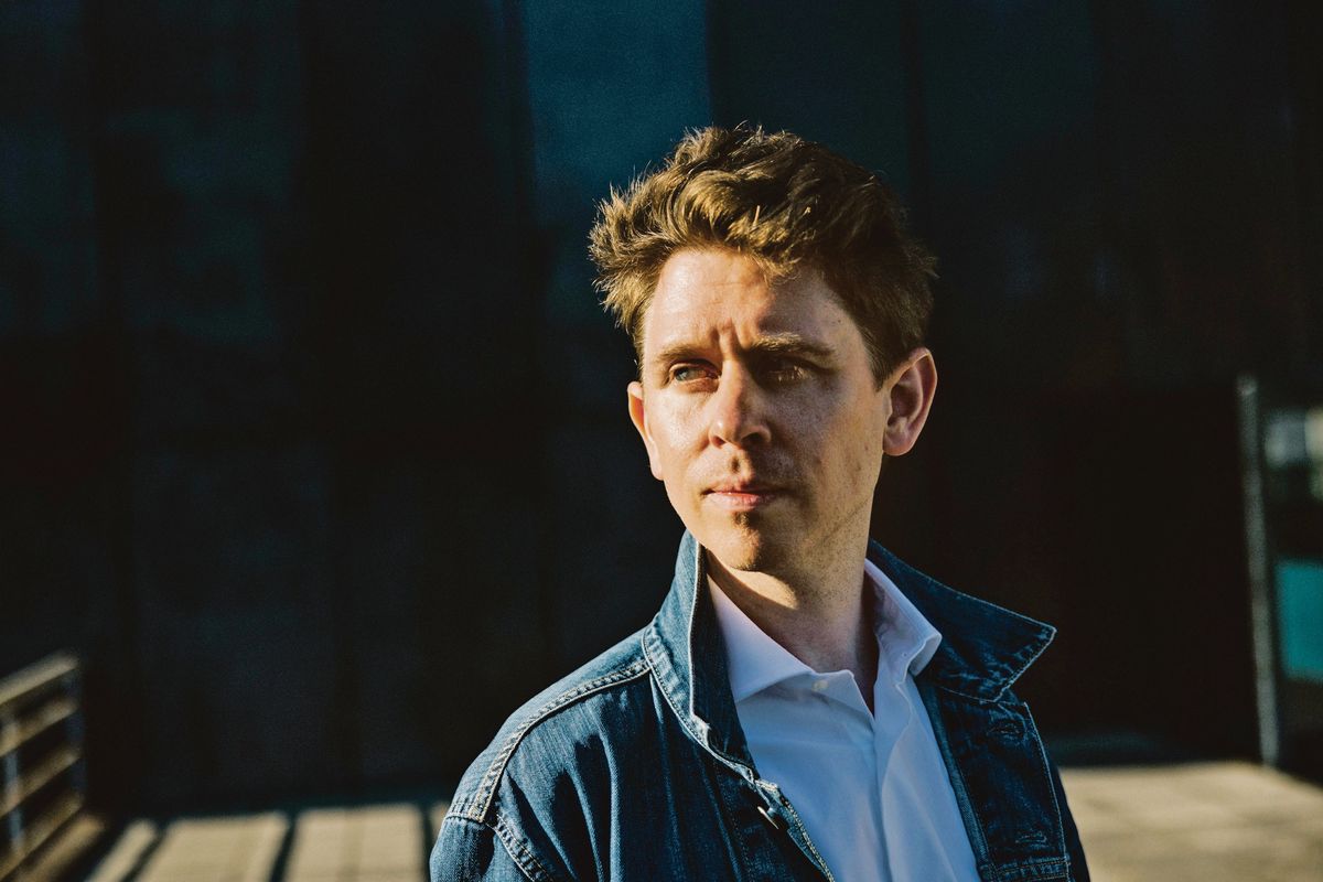 Buch mit Kim de l'Horizon und Co.: Was ist Männlichkeit heute? | Tages ...