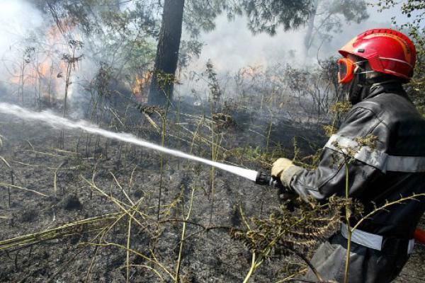 Pyromane en France – Un ex-pompier arrêté après trois feux criminels ...