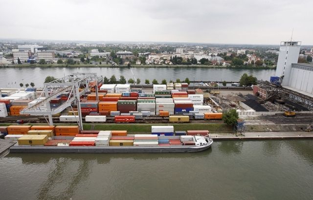 Grosser Schock für Basler Rheinhäfen | Berner Zeitung