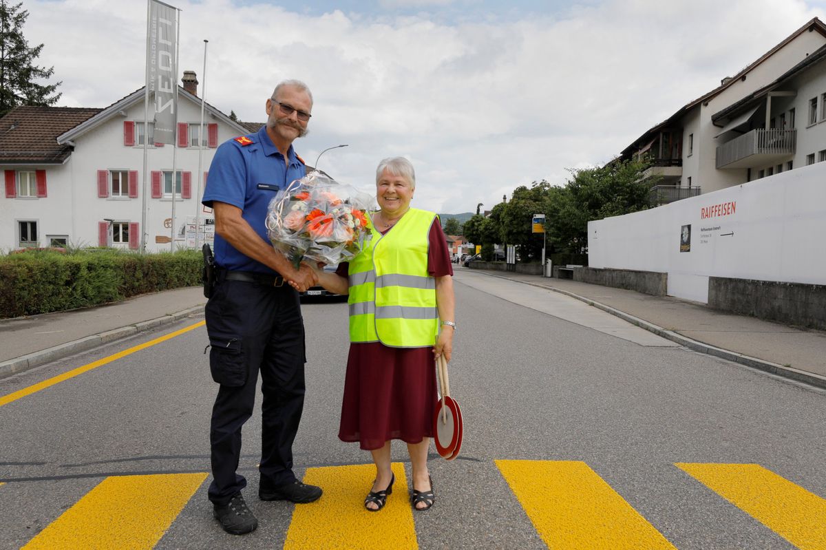 Abschied nach 30 Jahren: Sie lotste Tausende Schulkinder über die ...