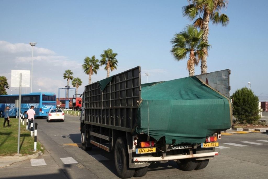 Chypre – Prison pour s'être filmé conduisant avec ses pieds | 24 heures