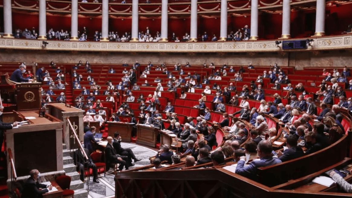 Commentaire: Parlement représentatif: la France se «suissifie» - Le Matin