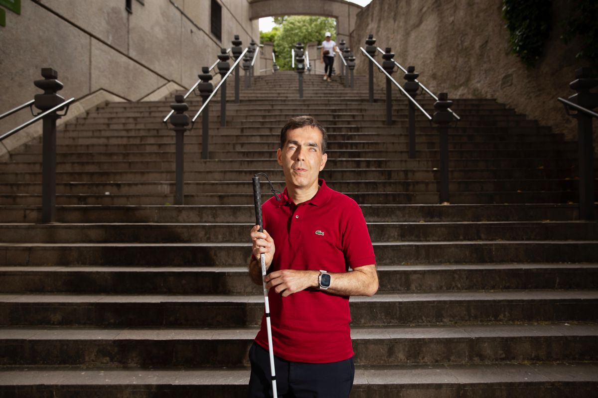 Portrait: Le premier député genevois aveugle vise les Jeux de Paris | Tribune de Genève