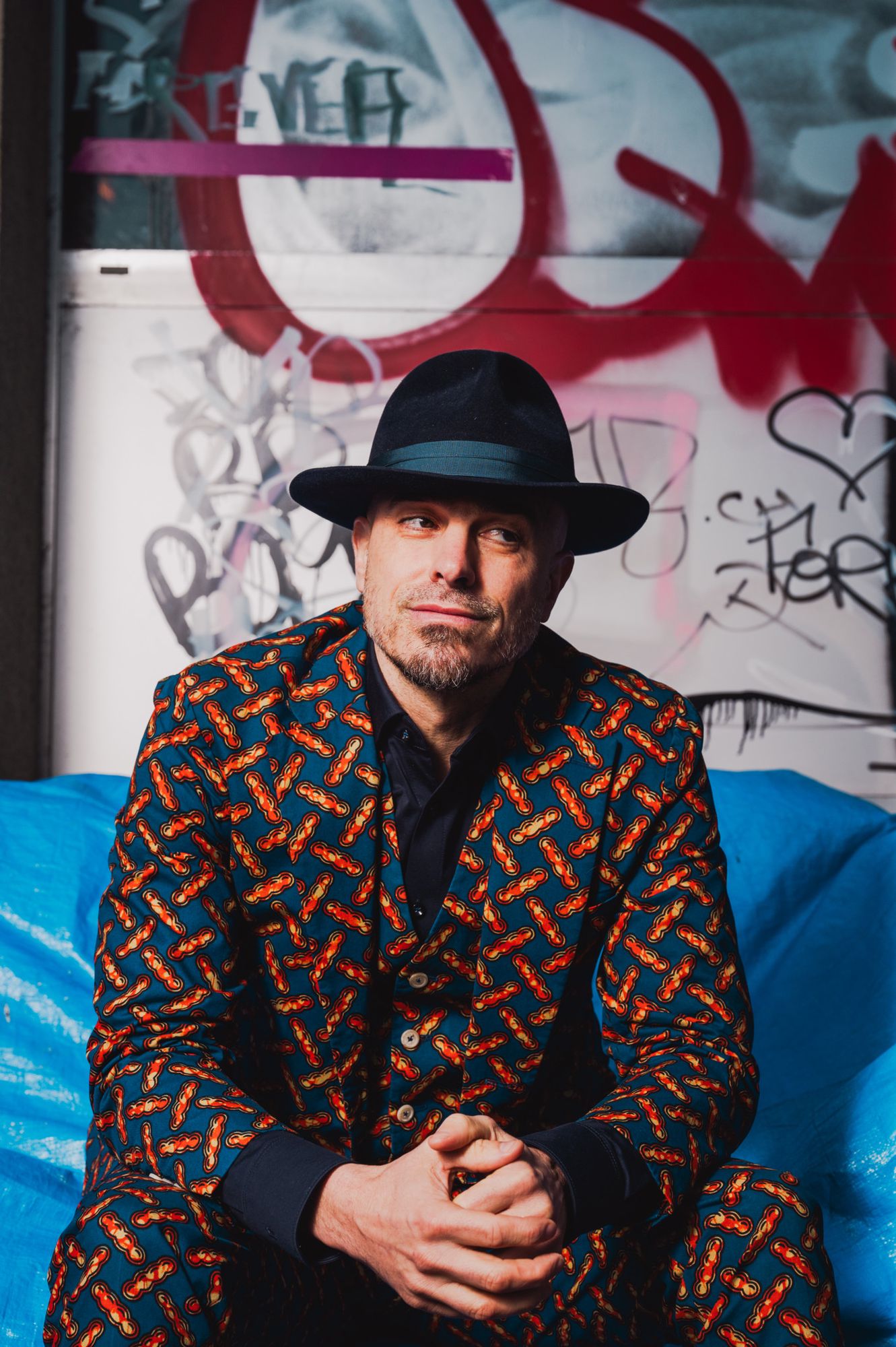 Dodo in Afrika: Der «Hippie-Bus»-Sänger reist mit dem Containerschiff ...