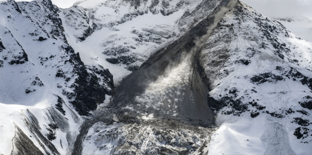 Éboulement à Blatten: une partie du glacier s’est effondrée