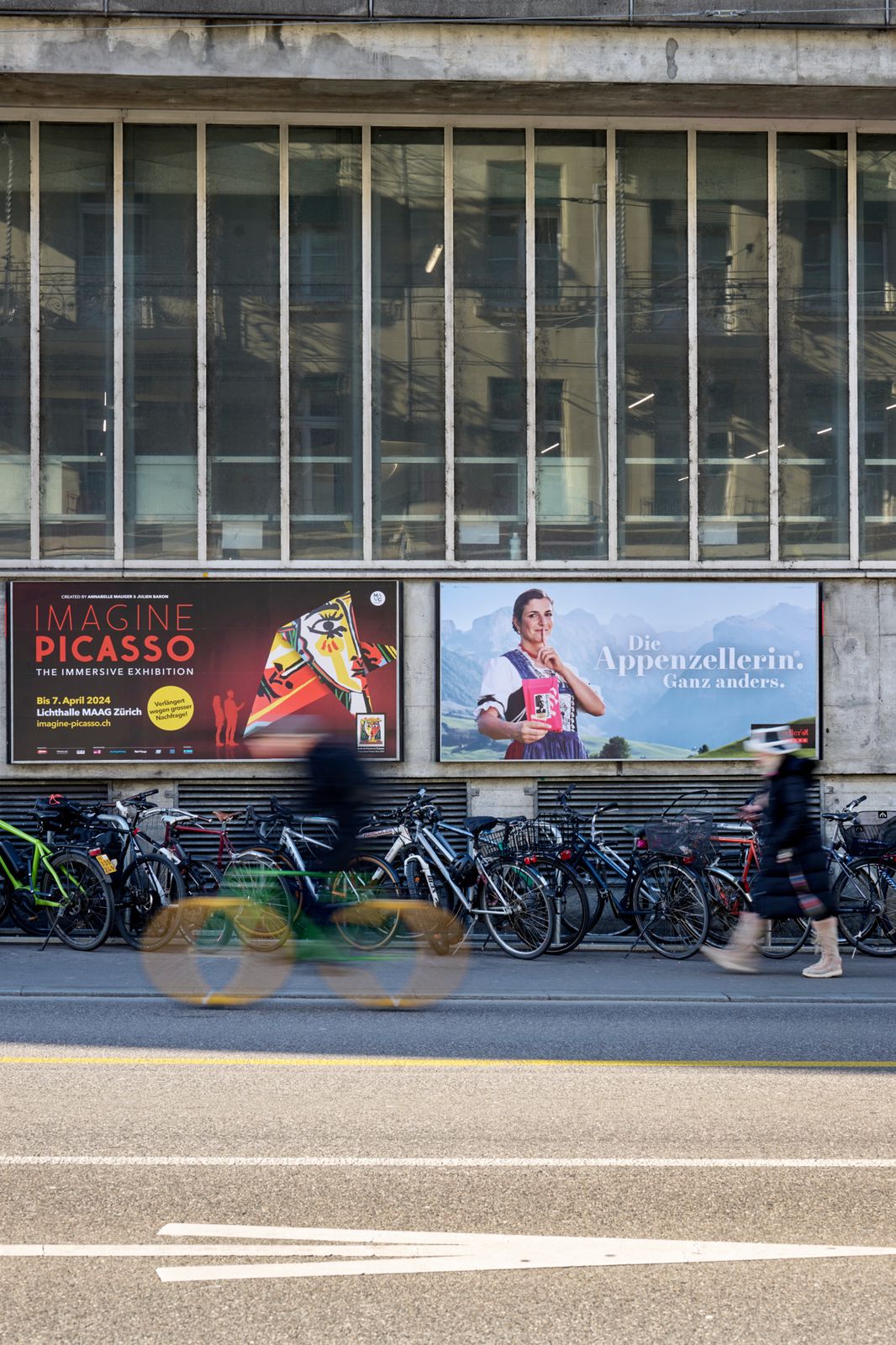 Werbung: Gericht entscheidet – Städte dürfen Plakate verbieten | Tages ...