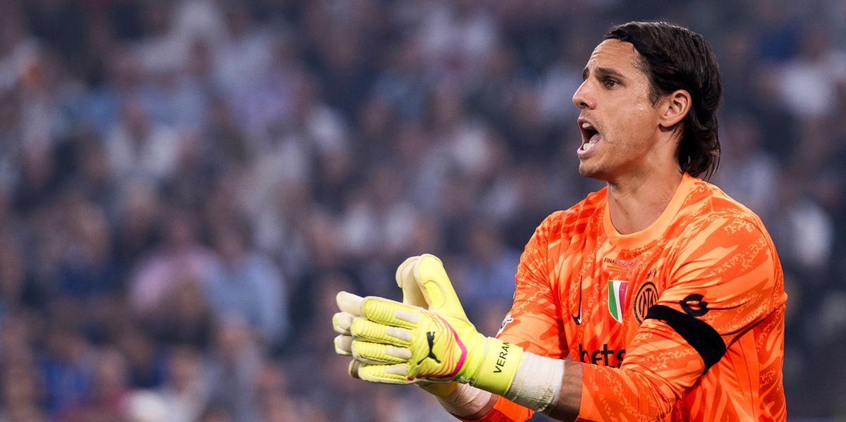 Rosie crave onlyfans when the door opened and yet another