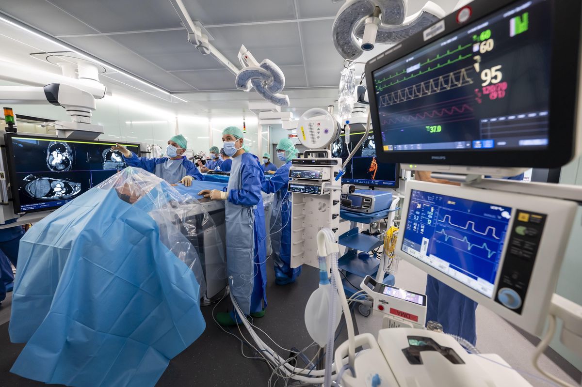 Genève: les HUG se dotent de salles d’opération dernier cri | Tribune ...