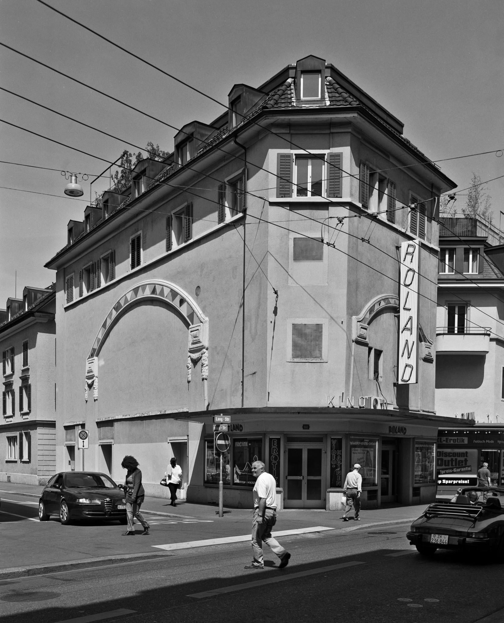 Langstrasse Zürich: Alex Dallas eröffnet Club im Kino Roland