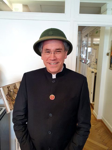 Selon les cours, le prof change de déguisement | Tribune de Genève