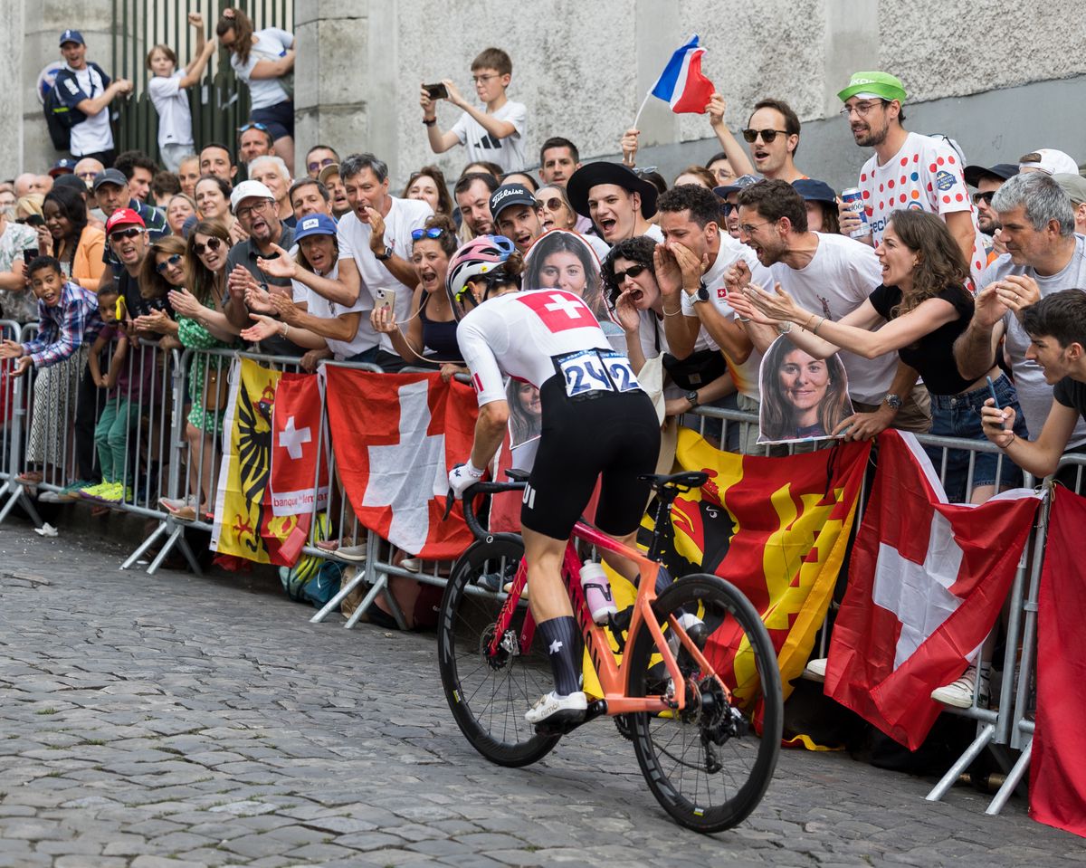 JO 2024: Elise Chabbey a fait vibrer ses proches à Montmartre | 24 heures