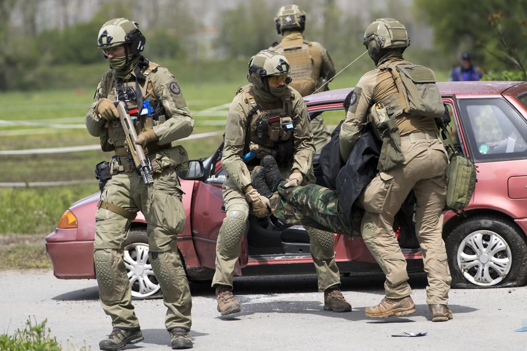 Pilier de la formation policière - L’institut suisse de police fête ses ...