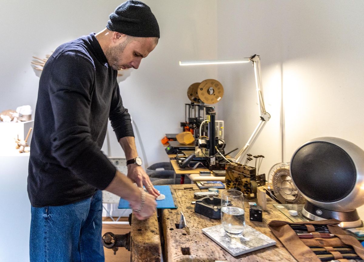 Pit Molling: L'artiste luxembourgeois qui fait valser les imprimantes ...