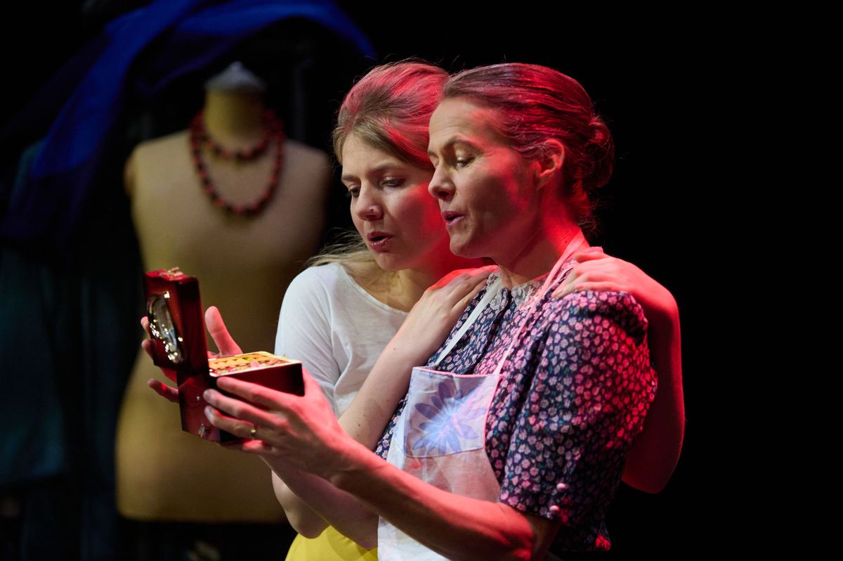 Casino-Theater Burgdorf: Trauschein-Komödie voller Emotionen | Berner Zeitung