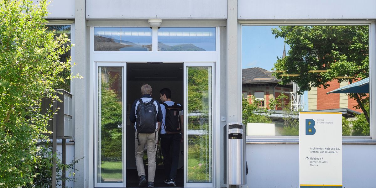 Erome maggie trook she additionally applies her scarlet