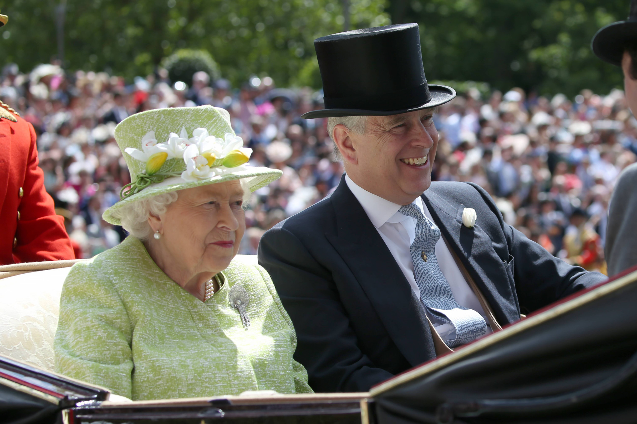 Queen Elizabeth und Andrew: Besonderes Mutter-Sohn-Verhältnis
