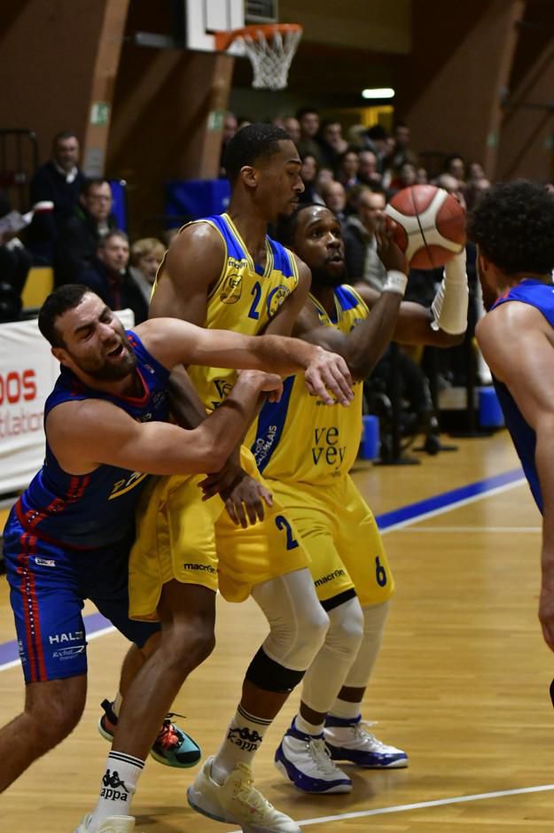 Derby vaudois aux Galeries: Face à Nyon, Vevey a montré les muscles ...