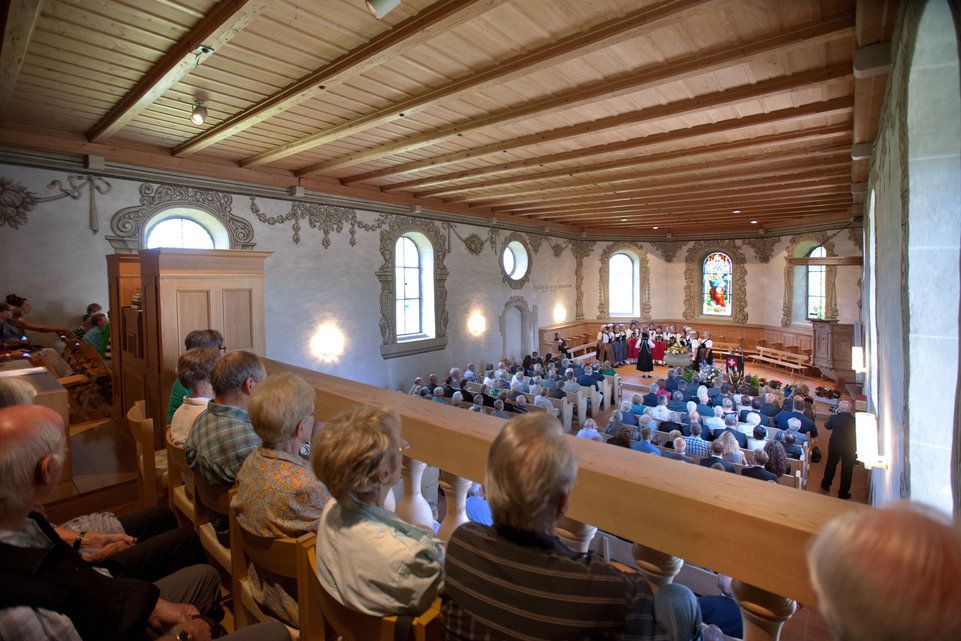 General Oesch wurde mit Gedenkstein geehrt | Berner Zeitung