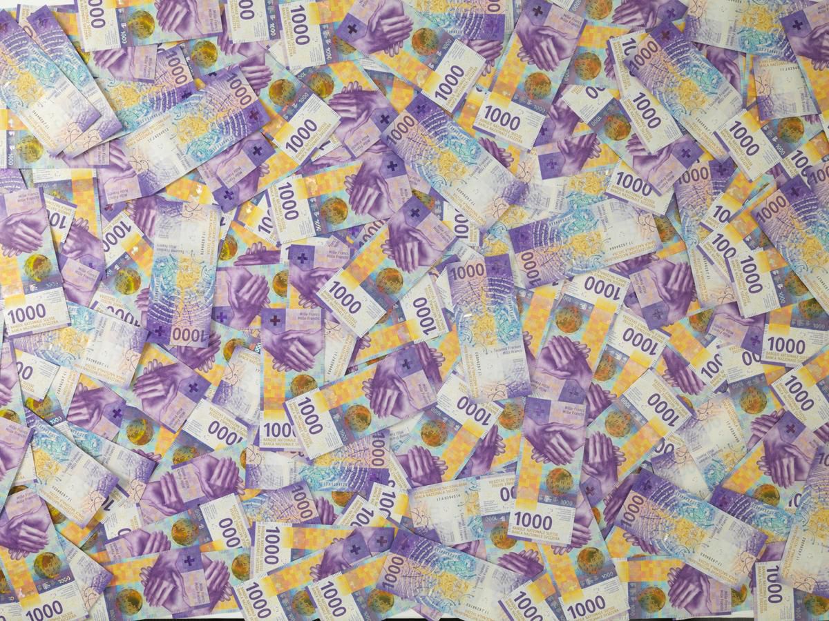 Trendwende beim Bargeld: Die Liebe zur 1000er-Note lässt nach | Berner ...