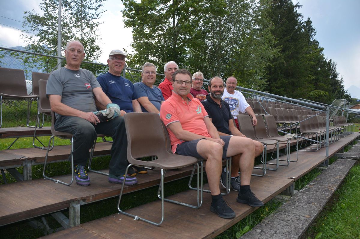 FC Interlaken vor neuer Saison – Mit Tribüne und königlichem Glanz ...