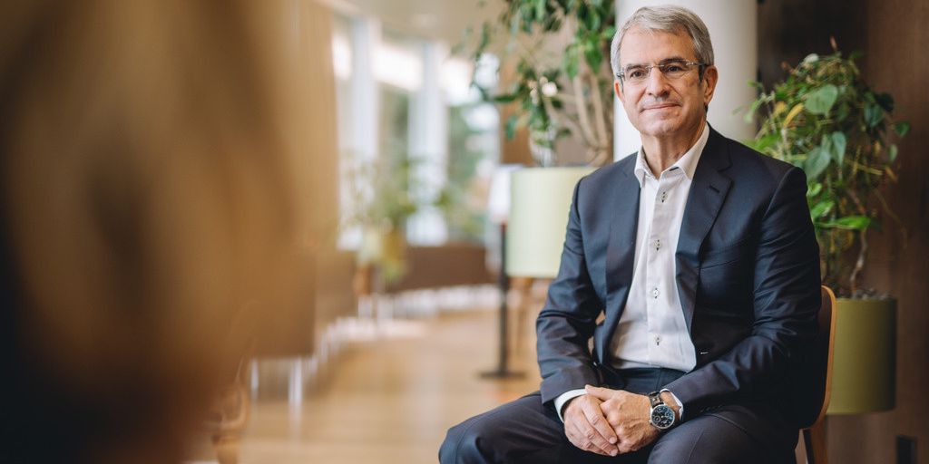 Nestlé CEO-Wechsel: Monsieur Nestlé muss Vertrauen schaffen | Finanz ...