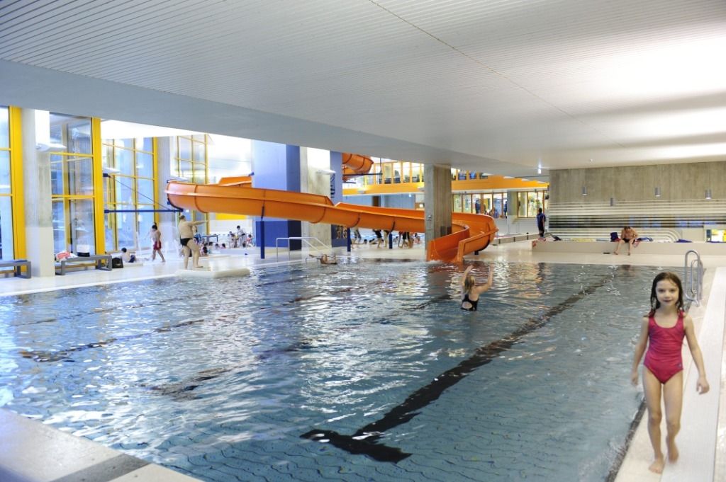 Online für ein zweites Hallenbad | Tages-Anzeiger