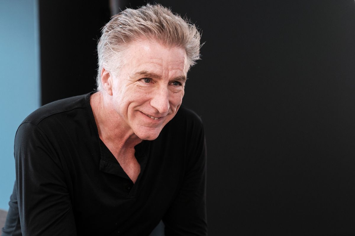 VF-CEO Bracken Darrell: «Jede Marke steht zur Debatte» | Finanz und ...