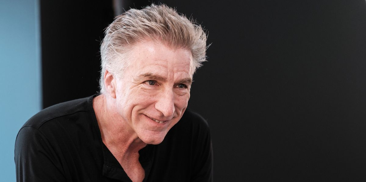 VF-CEO Bracken Darrell: «Jede Marke steht zur Debatte» | Finanz und ...