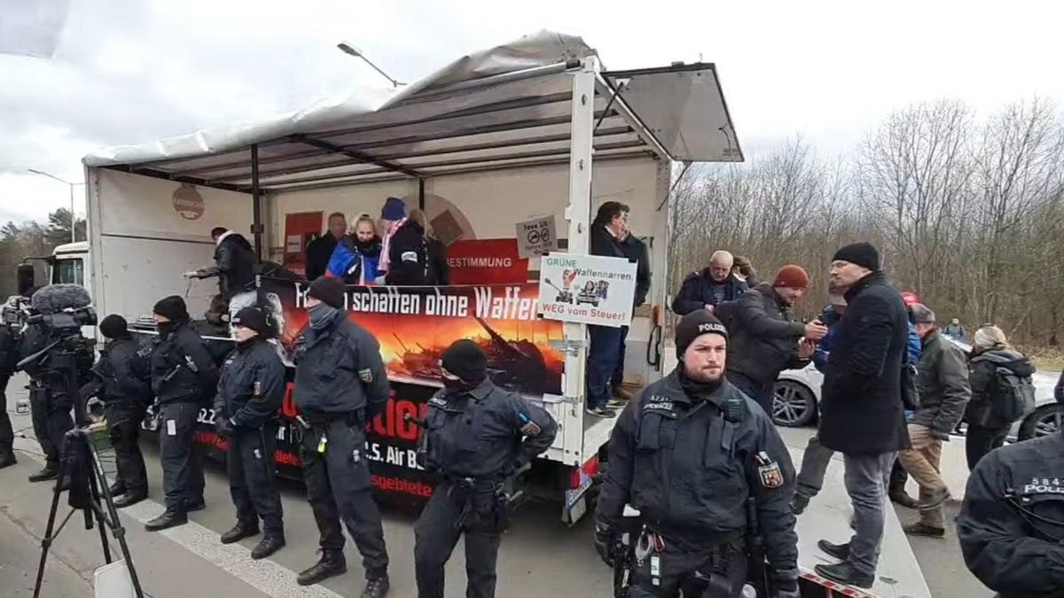 Großregion: Demonstranten fordern Schließung der US-Airbase Ramstein ...