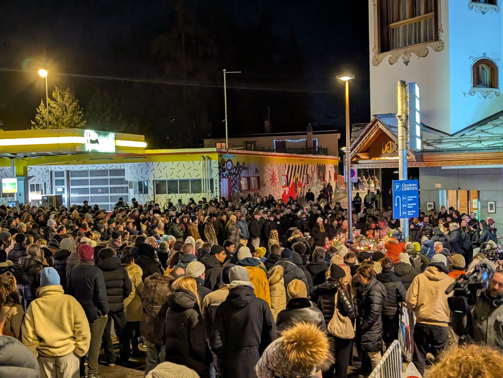 Crans-Montana: recueillement après l’incendie meurtrier