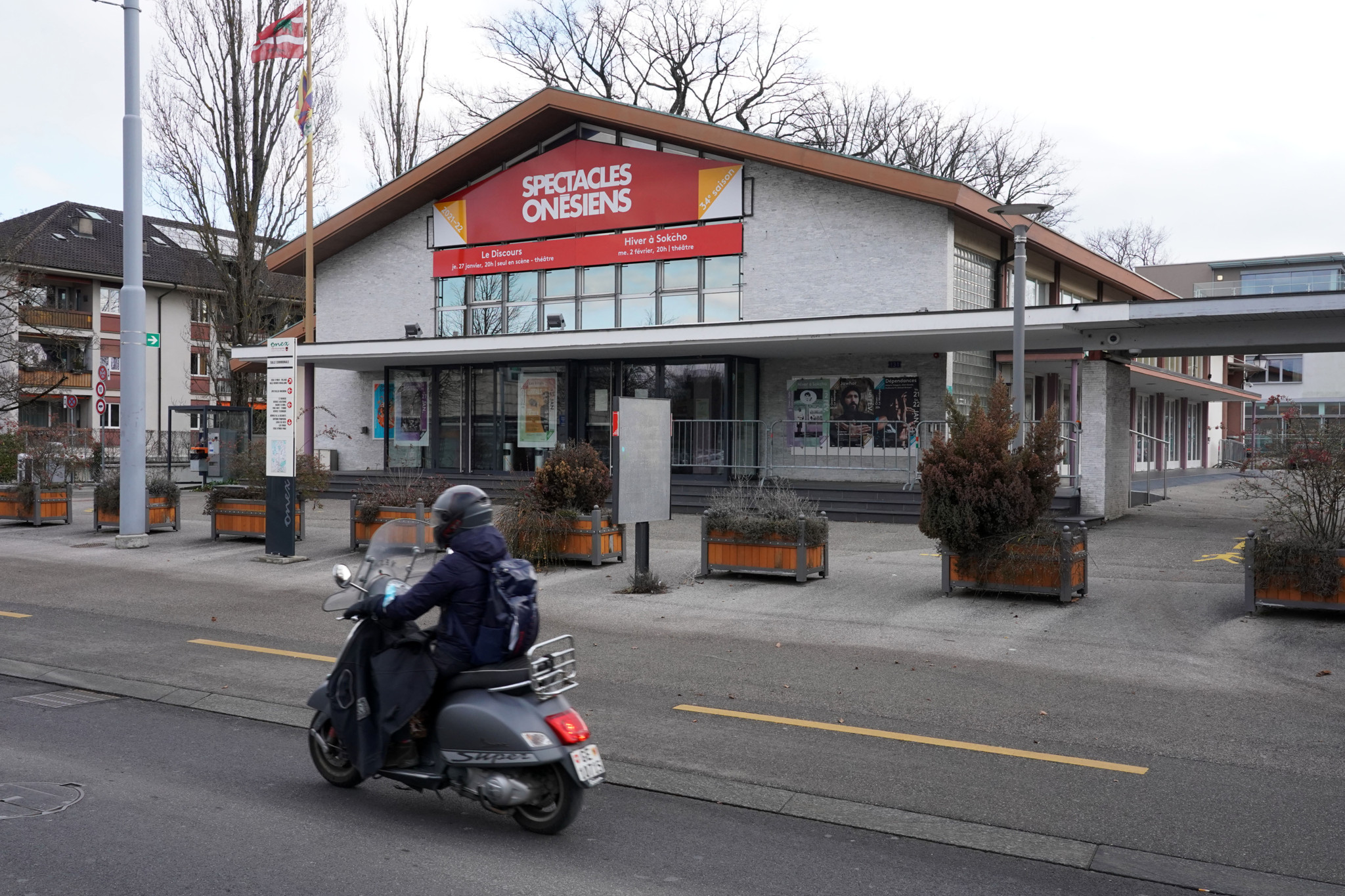 Onex: la salle communale vit ses dernières années | Tribune de Genève