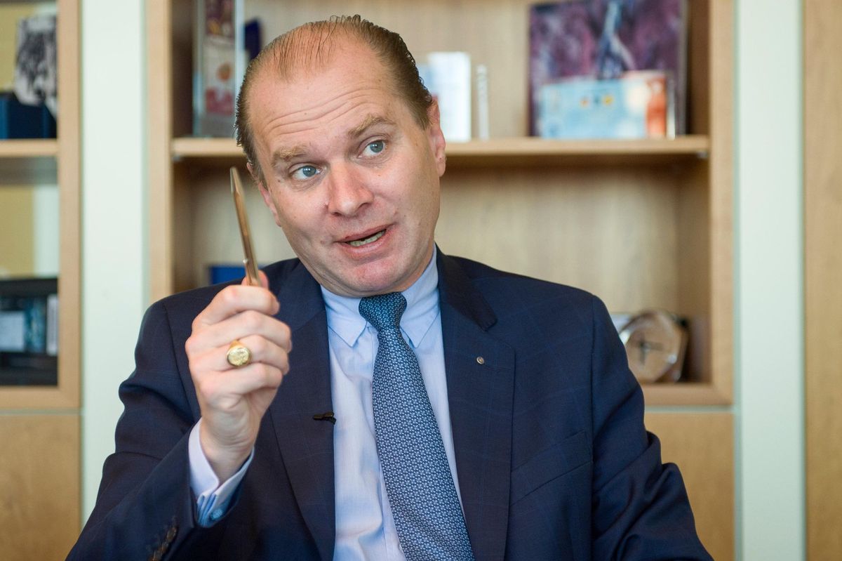 Frédéric Borloz fâché par une publicité pour les vins étrangers | 24 heures